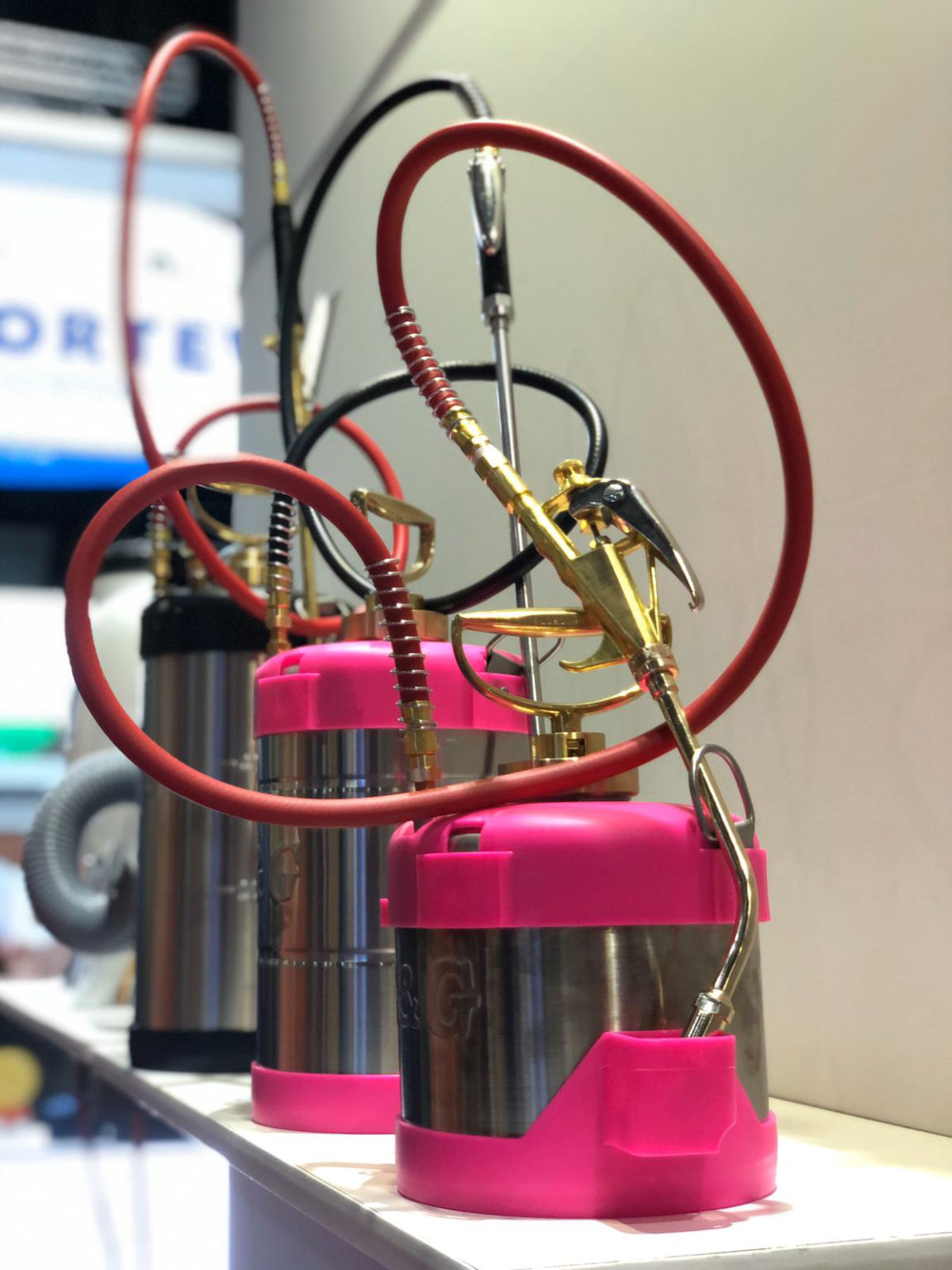 Pest control products | Professional and Retail | Pelsis